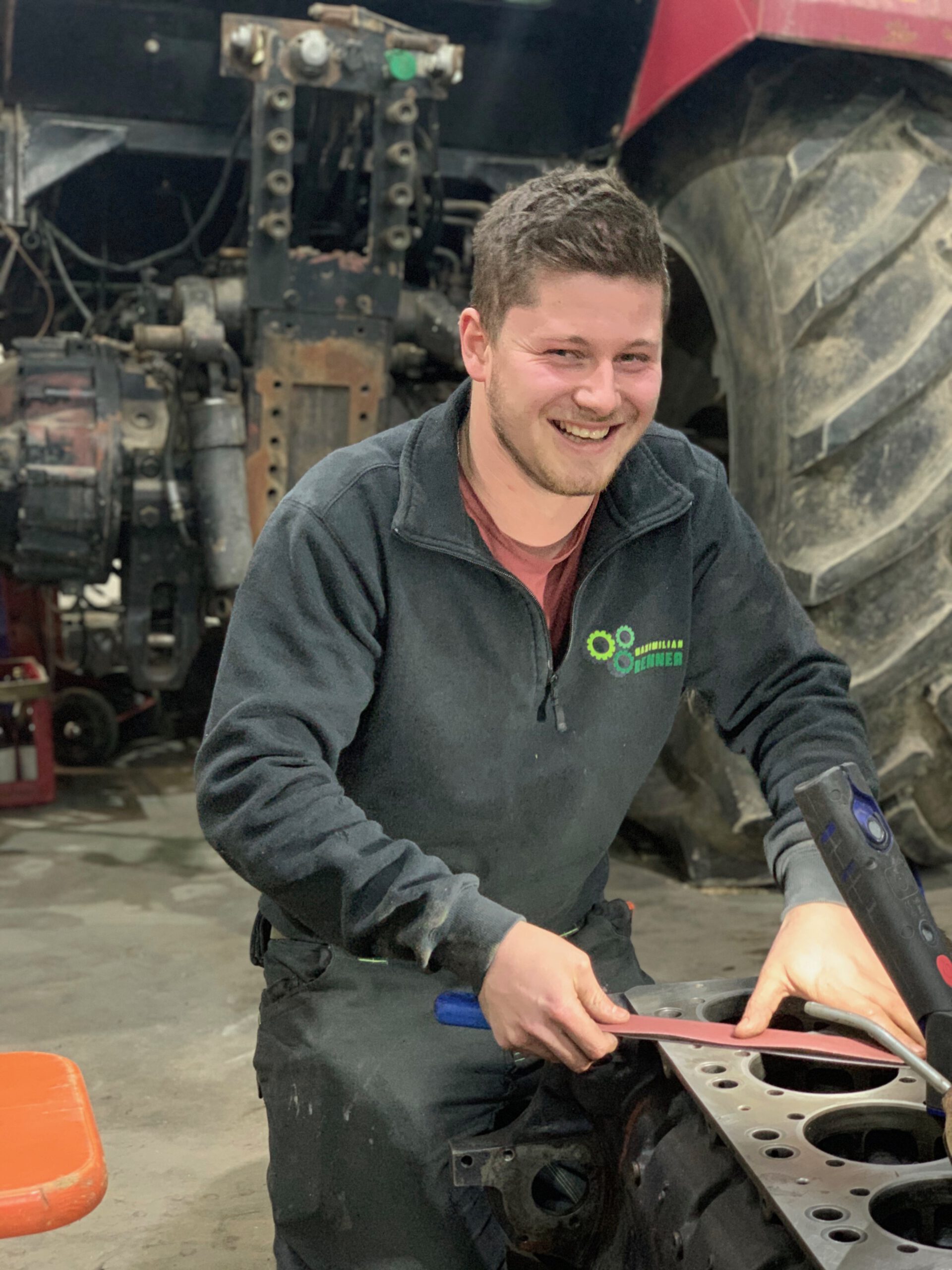 Kontakt – Maximilian Renner